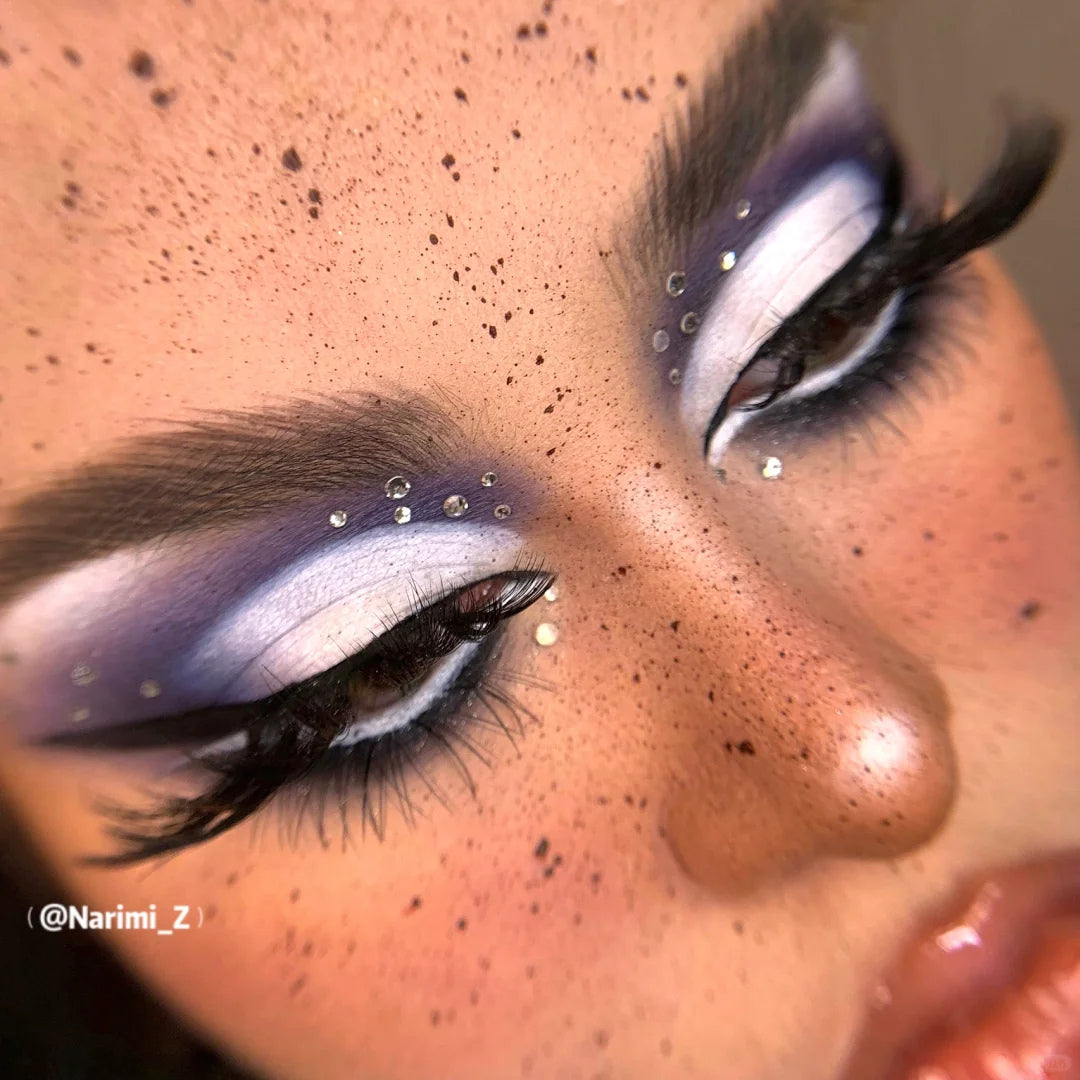 5 Unique & Amazing Makeup Looks Created By Narimi Black Ash Eyeshadow ...