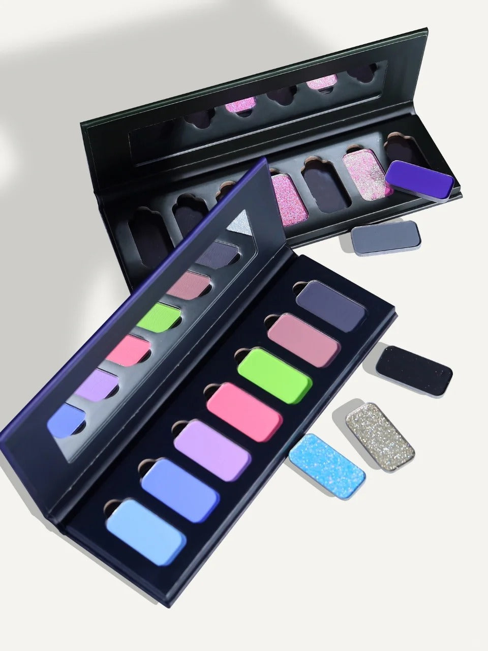 YIZHI Cloud Garden Collection Chameleon Eyeshadow Palette #Mountain Mi ...