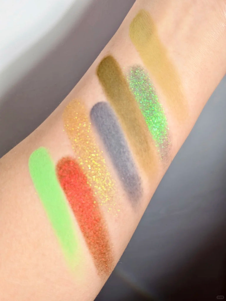 YIZHI Cloud Garden Collection Chameleon Eyeshadow Palette #End of Year ...